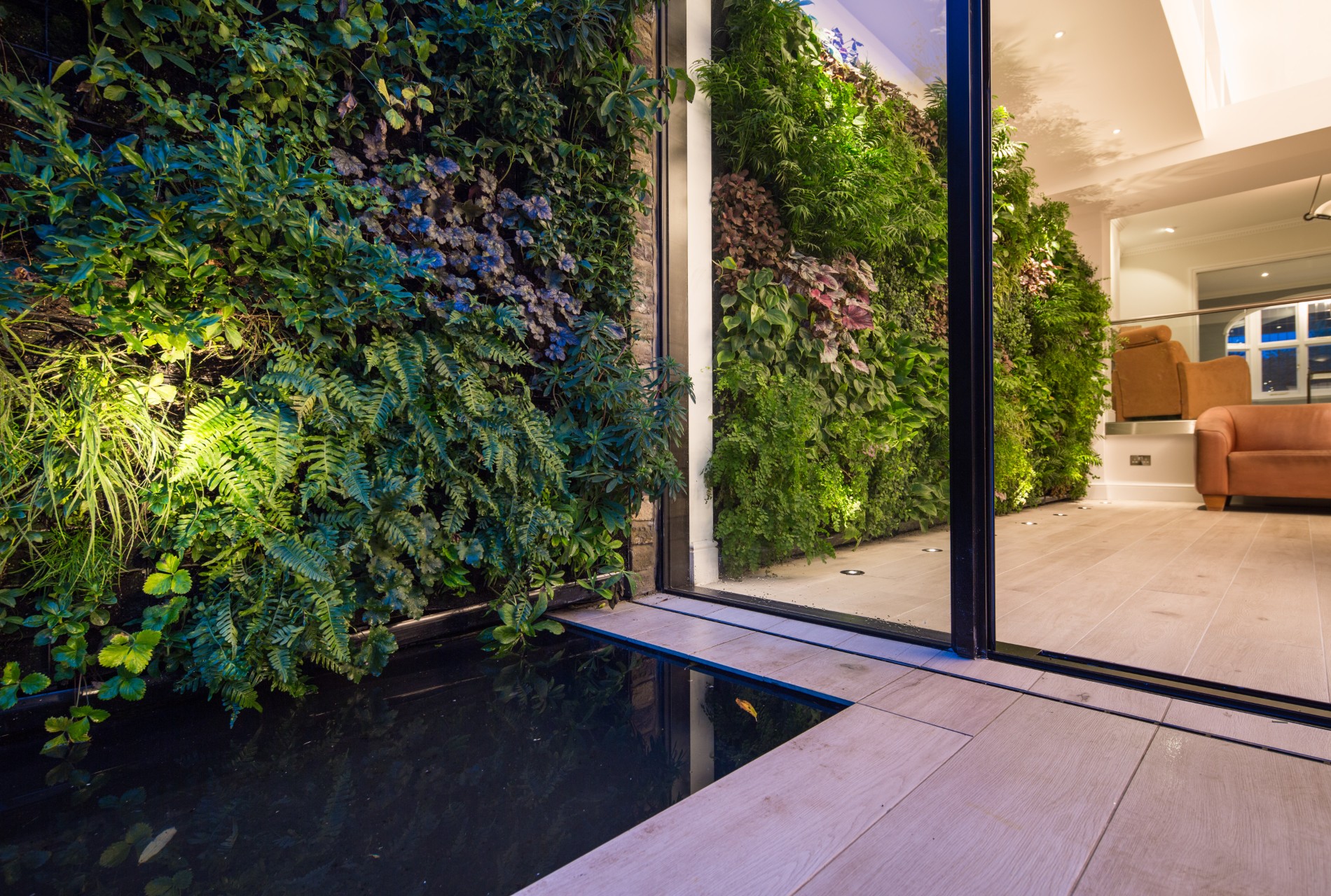 Achieving a flush threshold for step-free access | Exact Architectural ...